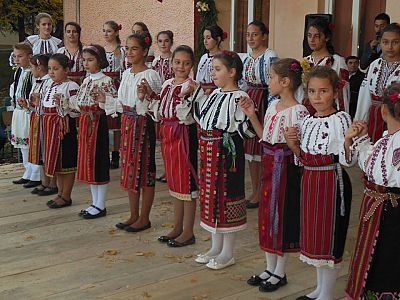 “Noi suntem Jitia!”, proiect pentru dezvoltarea creaţiei populare ...