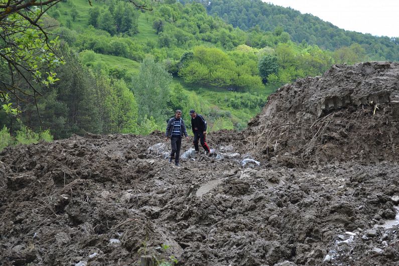 Expertiză tehnică la alunecarea de la Jitia