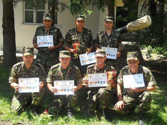 Cei mai buni soldaţi la Brigada 8 Larom