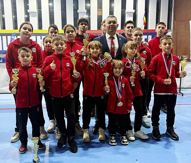 Foto | Karateka de aur pentru Vrancea: 40 de medalii cucerite de CSM ...
