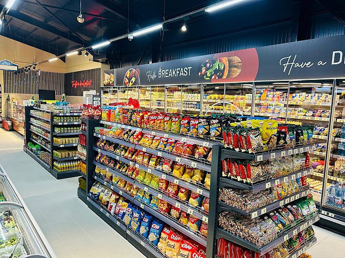 Foto | Retailerul vrâncean Paco Supermarkets a inaugurat magazinul cu ...