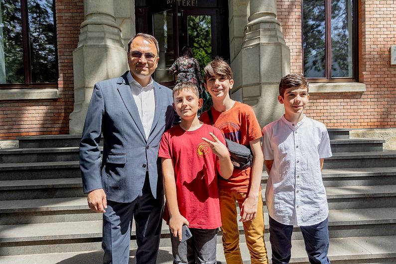 Profesorul de matematică al CNU, Dan Popoiu propus pentru acordarea ...