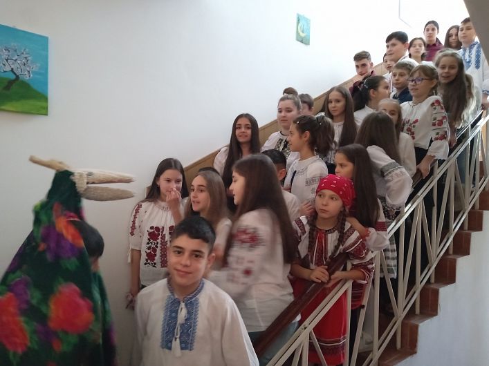 VIDEO + Foto | „Iisus, bine-ai venit!” – concert de colinde la Şcoala ...