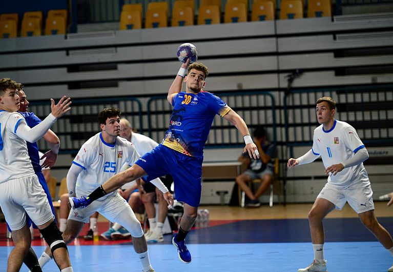 VIDEO | Națională masculină de handbal tineret a României câștigă ...