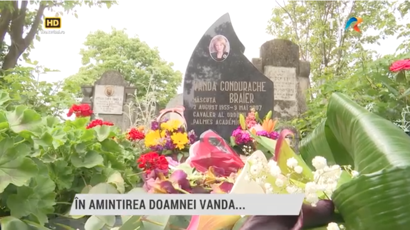 VIDEO | S-au strâns deja 17 ani de când fostul director de programe al TVR Iași Vanda Condurache ...