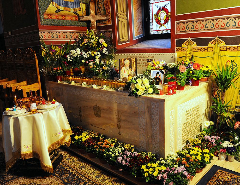 Parastas de 1 an pentru Arhiepiscopul Epifanie