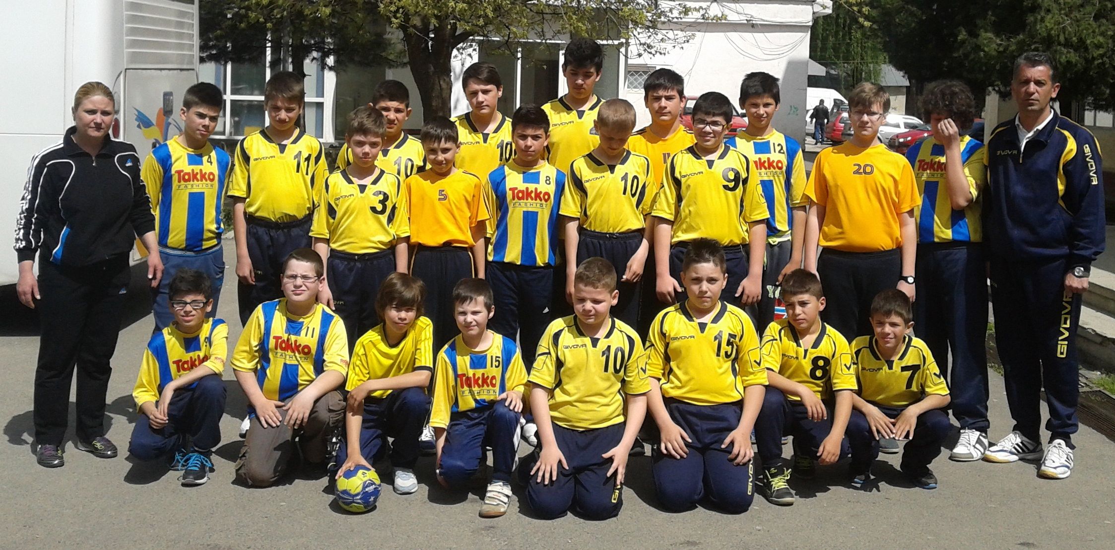 LPS Focşani formează grupe de copii la handbal