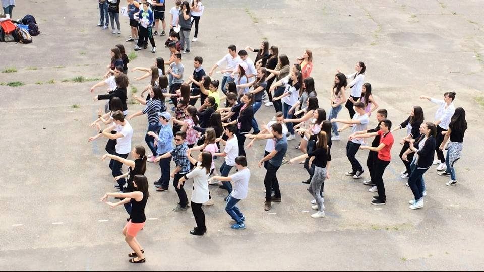 Flash mob la CNC în cadrul unui proiect antidrog