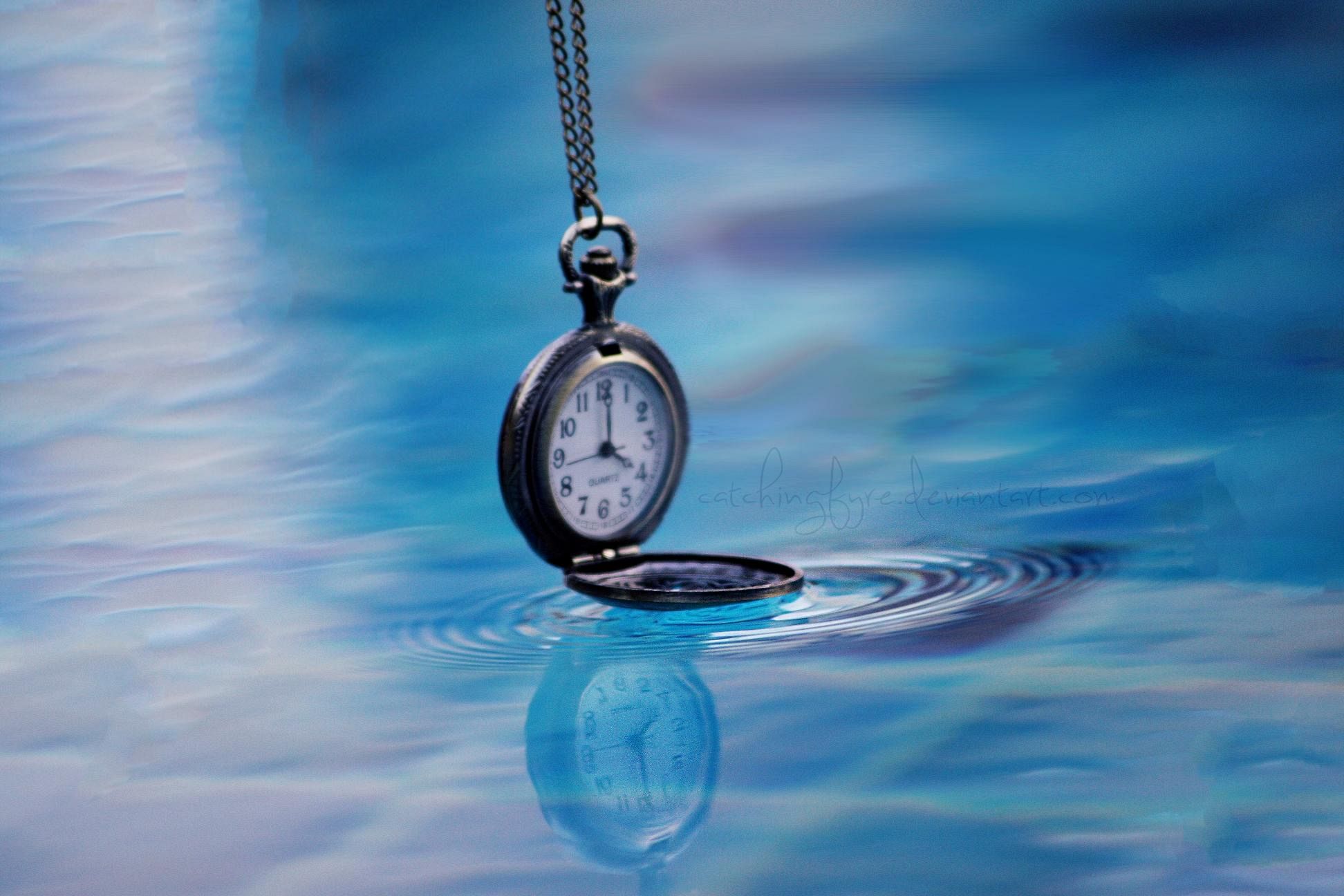 MOZAIC STIRI INTERNATIONALE: Un cercetător susţine că timpul curge ...