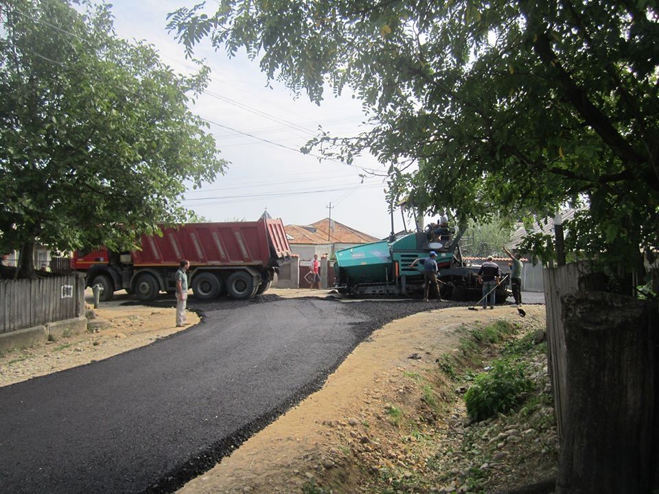 Turul Vrancei: Vintileasca: Se asfaltează un drum comunal