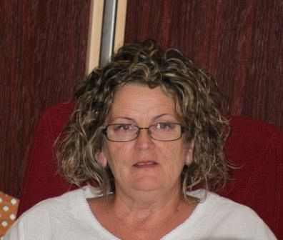 Fostul prefect, Dragoş Mircea, şi arhitectul şef al judeţului, Daniela ...