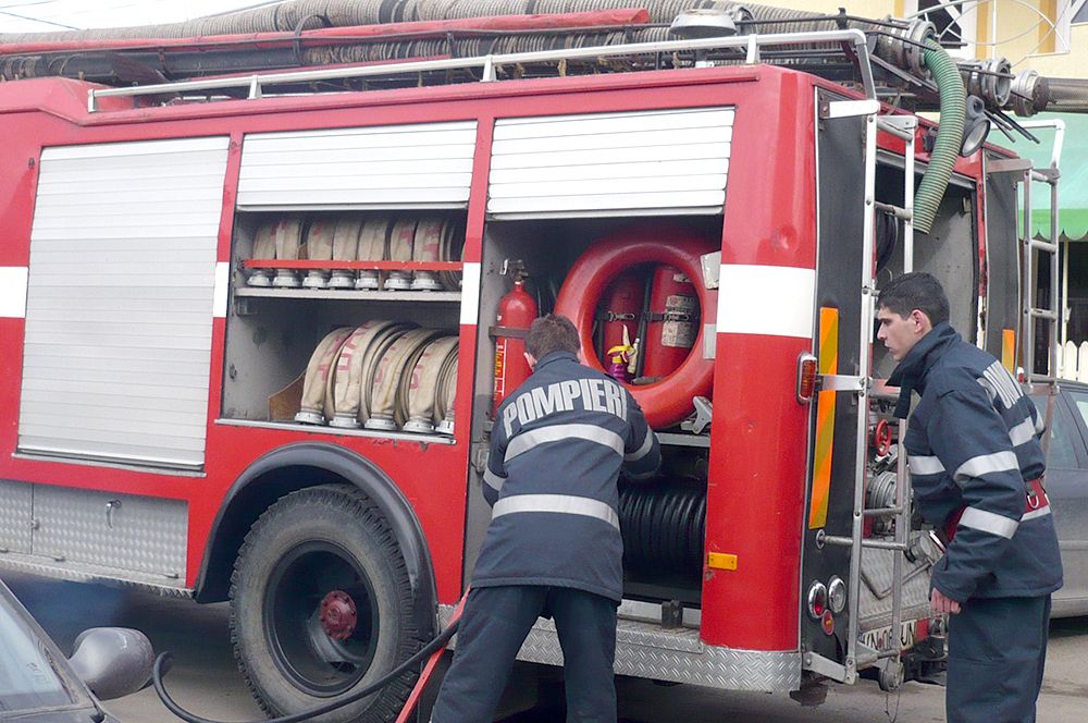 Autospeciale noi pentru pompieri din fonduri europene