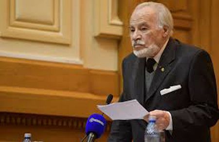 VIDEO Astăzi despre istoricul Dan Berindei - descendent al voievodului ...