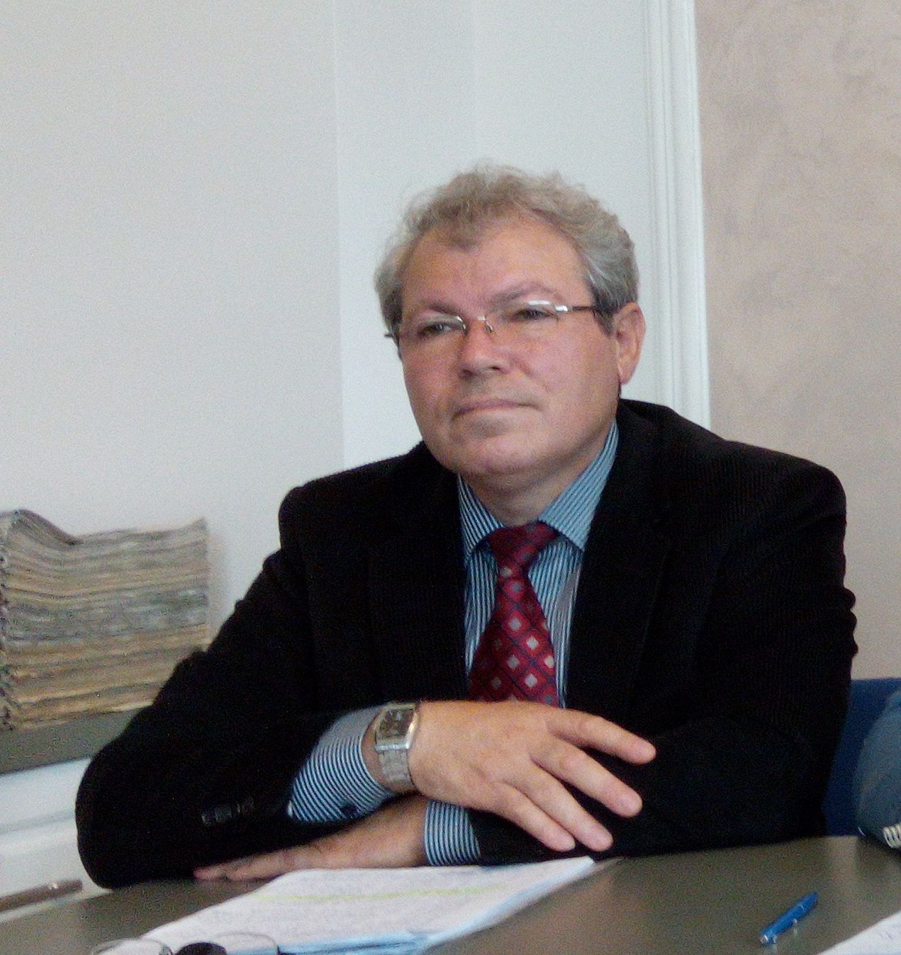 Costel Bîrsan cere Primăriei Focșani să finanțeze o rețea de alimentare ...