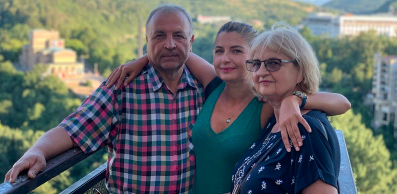 Fiica fostului șef al IPJ Vrancea, Săndel Doagă, avocat de succes în ...