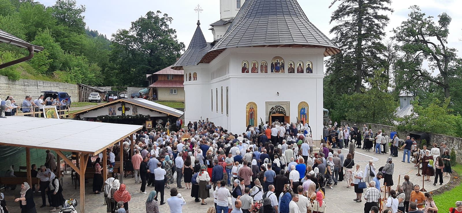 Foto | Despre monografia „Mănăstirea Bisericani şi Starețul său” scrisă ...