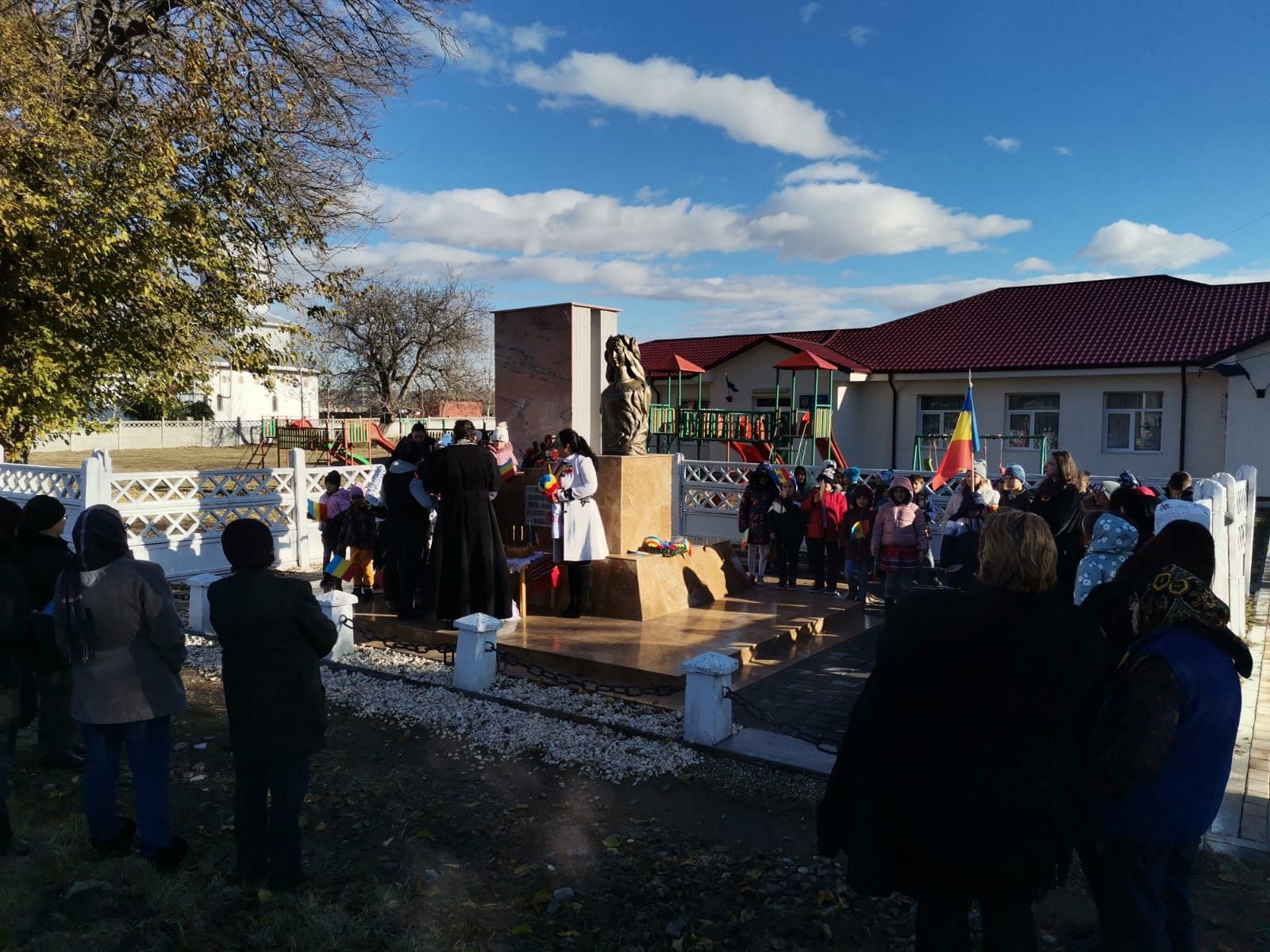 Foto | Măriuca Zaharia micuța eroină din Primul Război Mondial ...