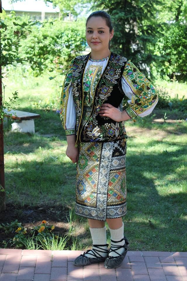 Fotografia zilei | Port popular din Țara Vrancei