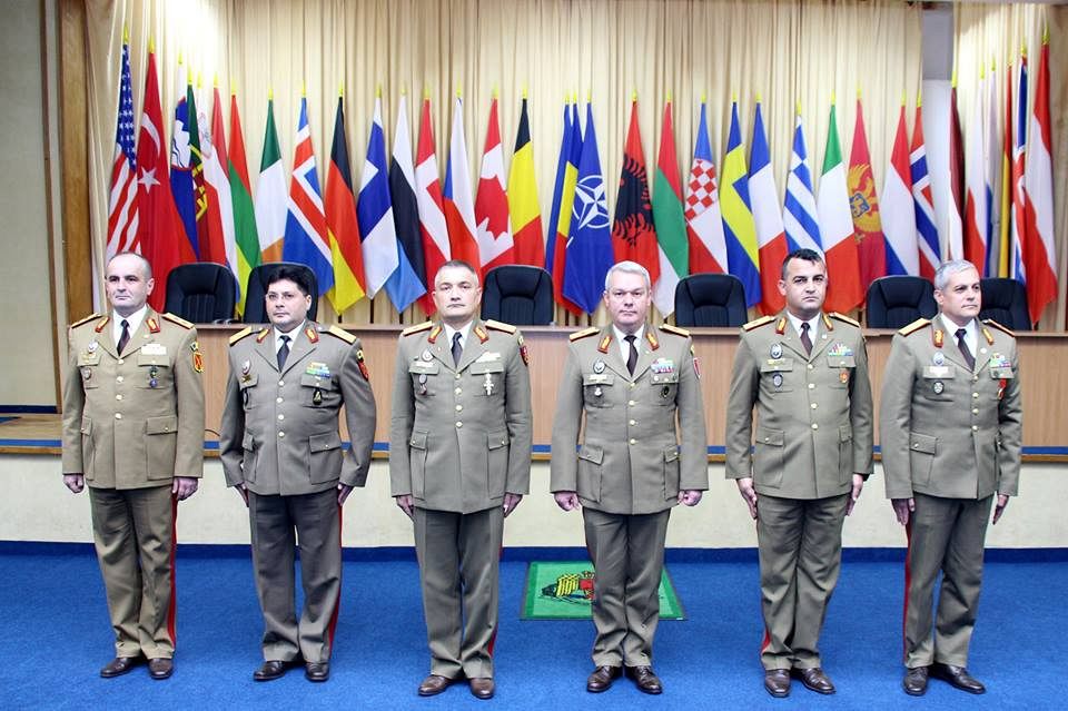 Înaintări în gradul de general în Forţele Terestre Române.Printre ...