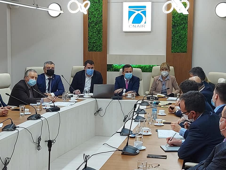 Militanții pentru construirea autostrăzilor în Moldova îl felicită pe ...