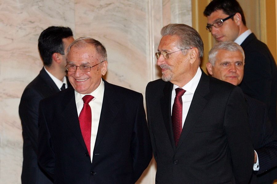 MOZAIC ȘTIRI NAȚIONALE: O întâlnire secretă între Constantinescu și ...