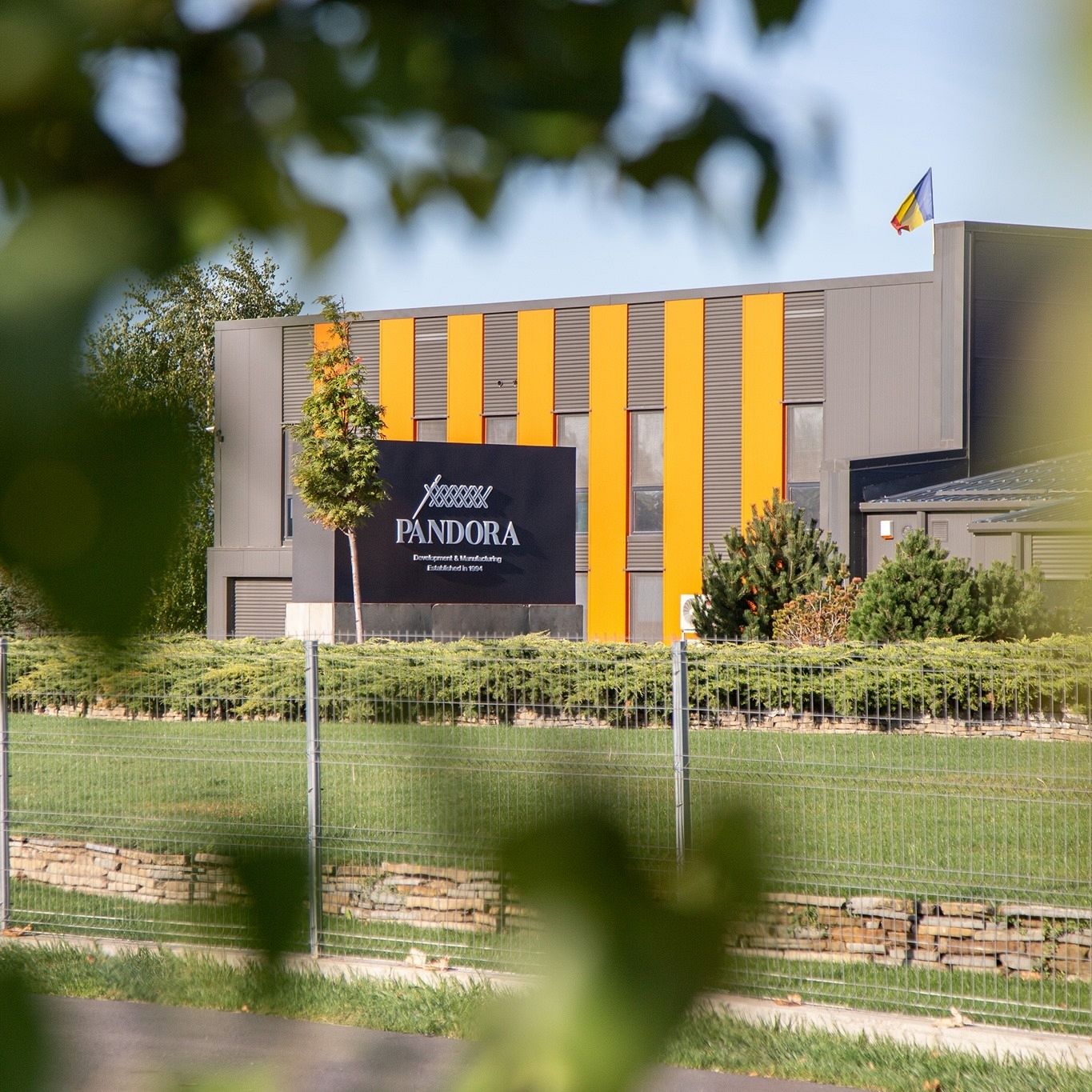 Pandora Prod din Focșani unul dintre cei mai importanți producători de ...