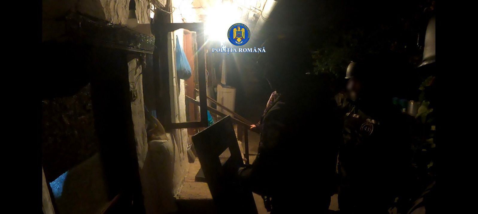 Polițiștii vrânceni au salvat un bătrân de 84 de ani din Tănăsoaia ...