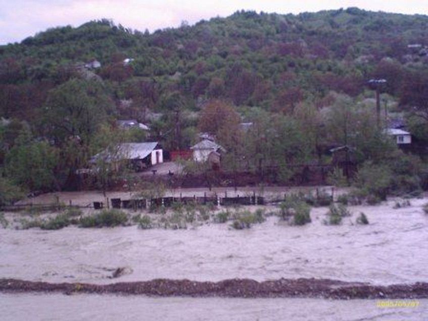 SGA Vrancea despre „Amenajare râu Milcov pe sectorul sectorul aval Goleşti – confluenţă cu râul ...