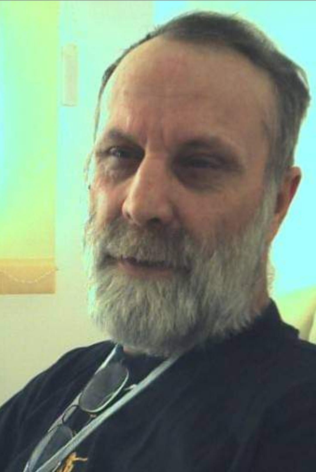 Și El a trecut...pe lângă mine, pe străzile vechiului Focșani. În ...