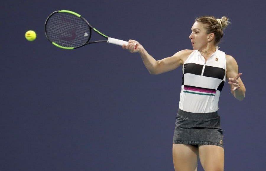 Simona Halep, la ora de chineză