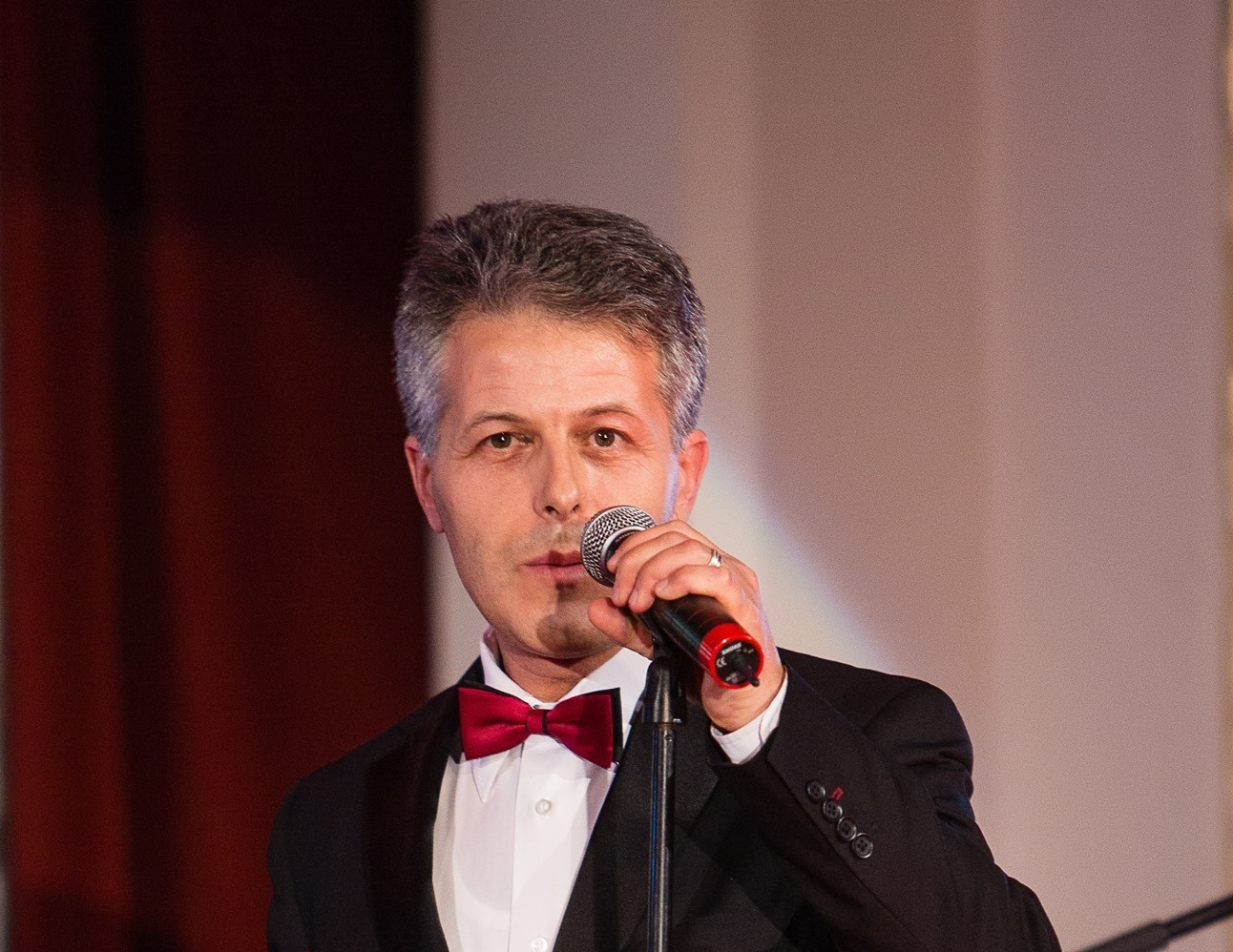 Valentin Gheorghiță a predat joi mandatul de director al Ateneului ...