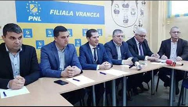 VIDEO | Primarii PNL din Vrancea susțin că Oprișan împarte fondurile de ...